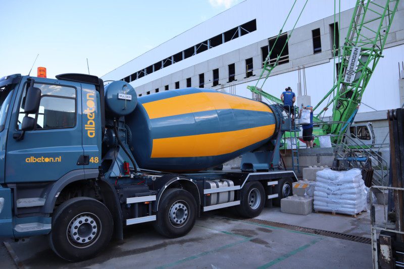 Loading pit floor of Prologis equipped with Self-Healing Concrete ...